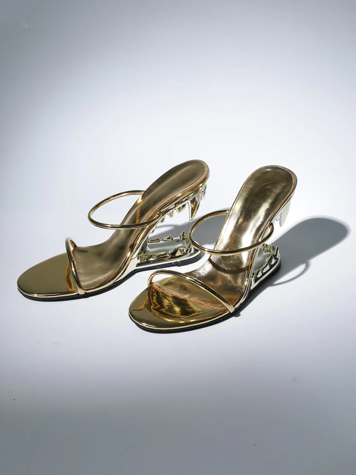 Gale Tiger Tooth Cutout Heels In Gold - Dzordz Shop